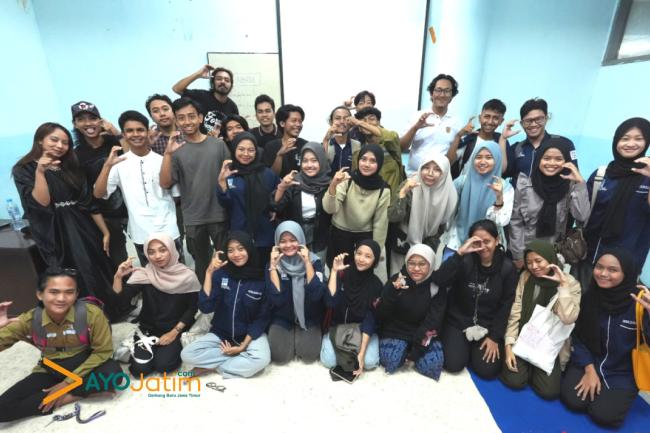 Tadarus Foto Ciphoc Unitomo Sukses Gaet Komunitas Fotografi Jawa Timur